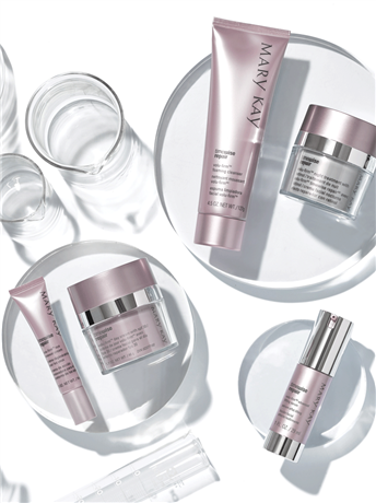 Crema Facial Nocturna Efecto Reparador con Retinol Volu-Firm® TimeWise Repair®, 48g